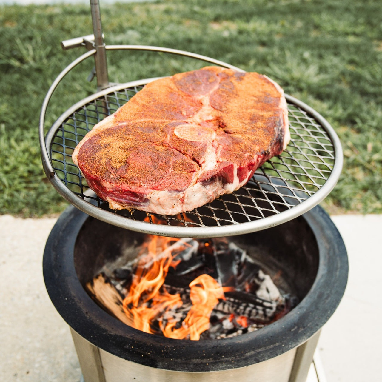 CARNIVORE CAVEMAN Beef Round Steak 9-11# – The Bearded Butchers